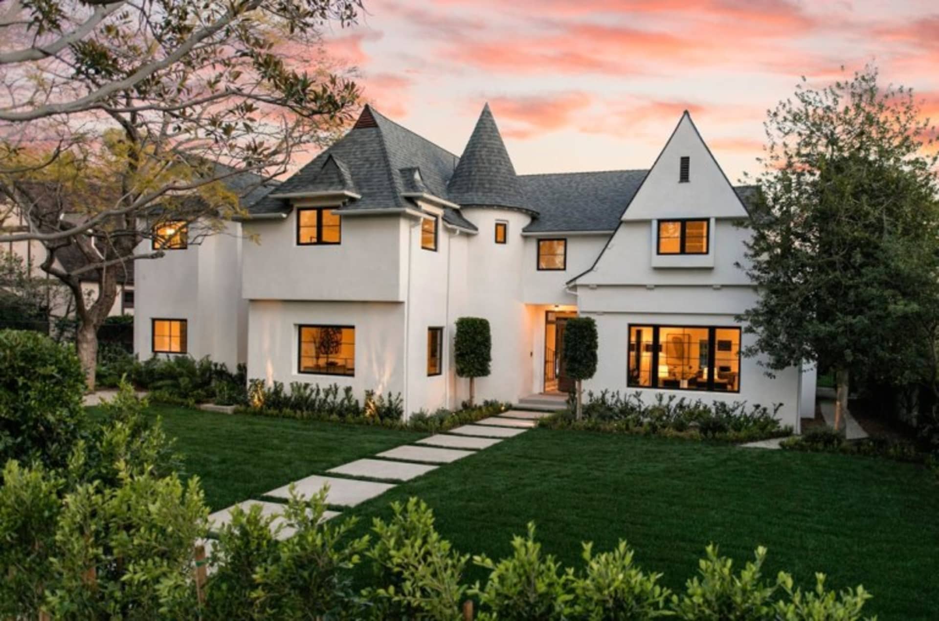 Susan Perryman Closes Sale of Prestigious La Mesa Drive Home | Hilton ...