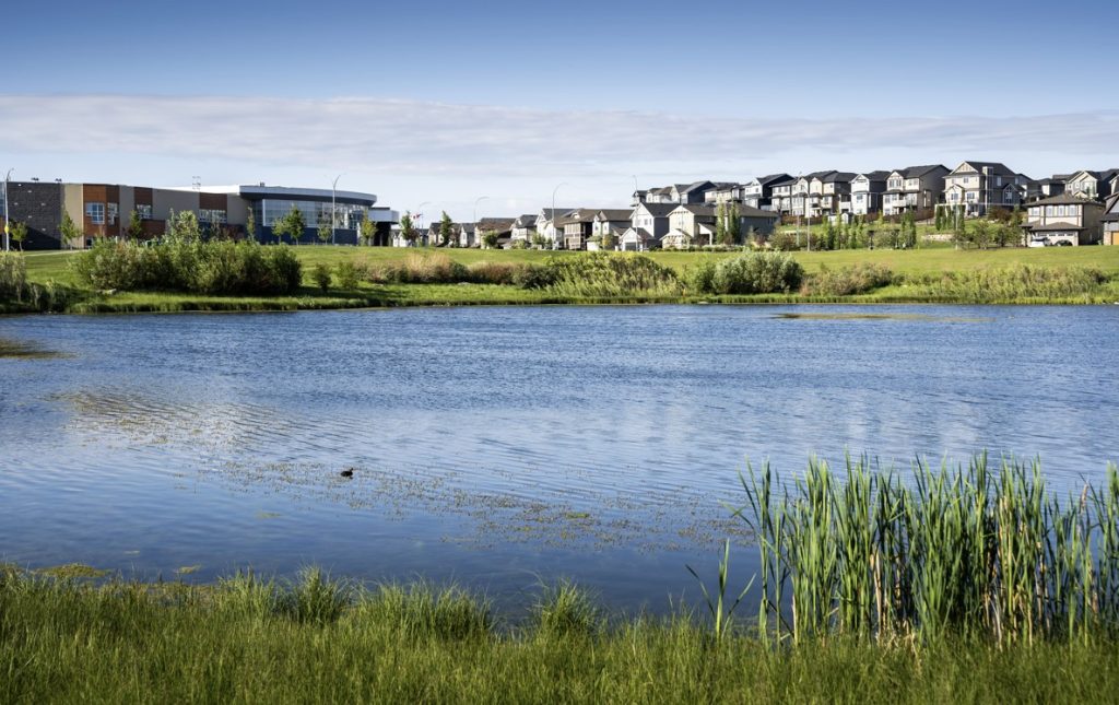 9 Towns Near Calgary: Affordable Municipalities to Live In