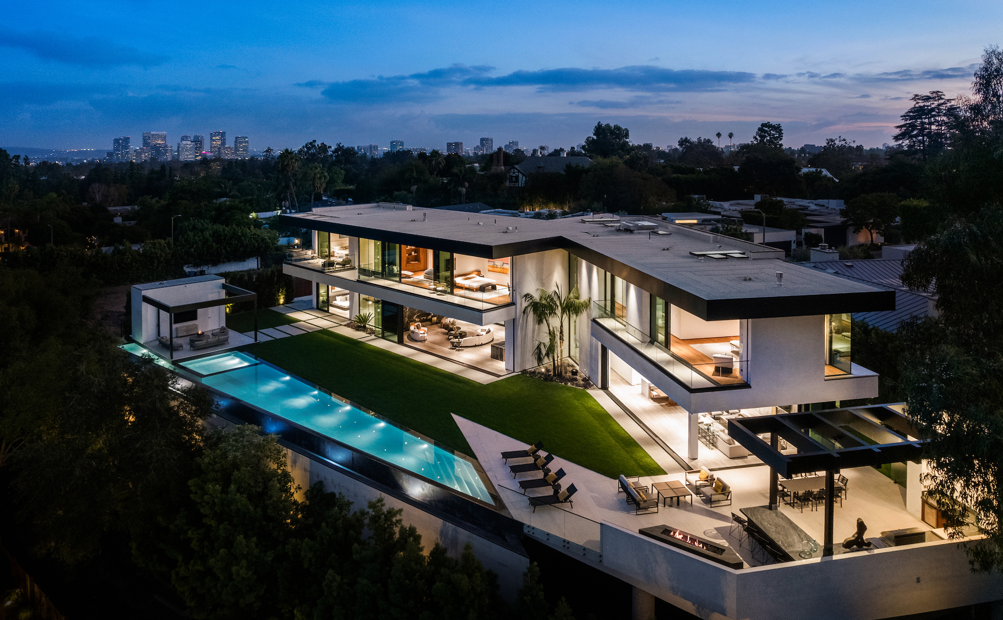 1130 Angelo Dr, Beverly Hills CA 90210 - The Altman Brothers