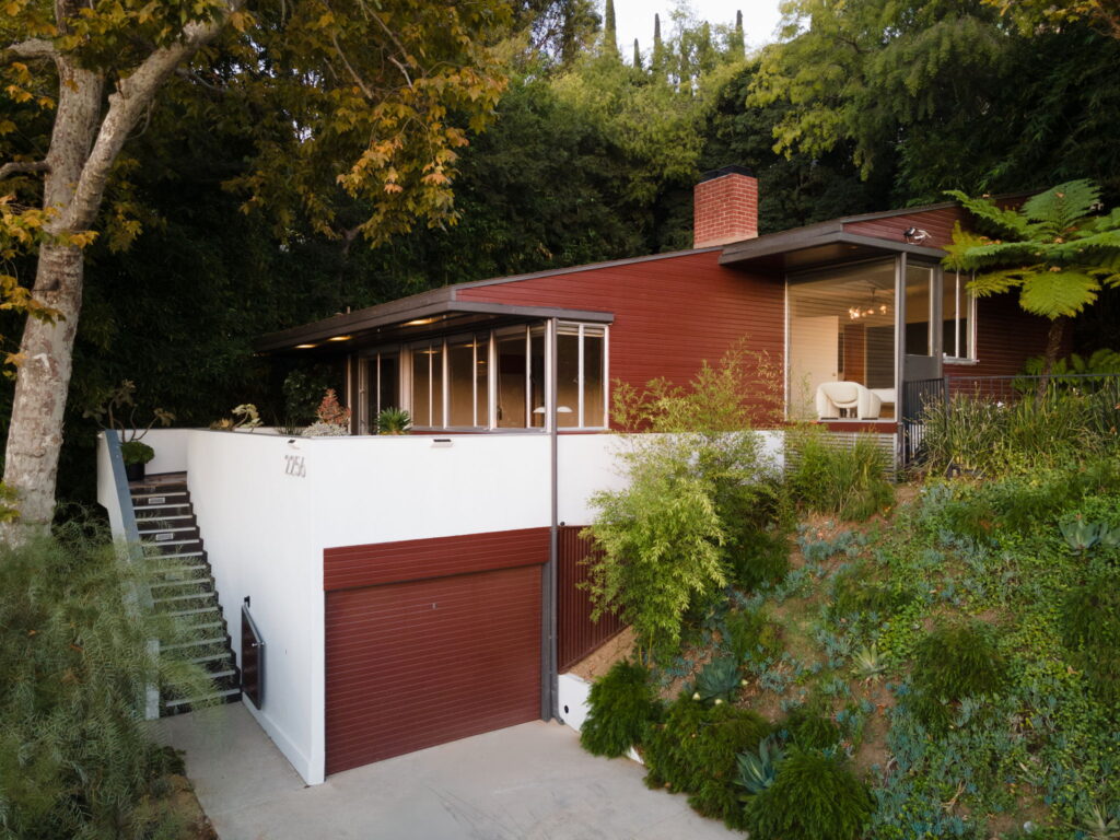 2256 El Contento Dr Los Angeles CA 90068 - The Altman Brothers