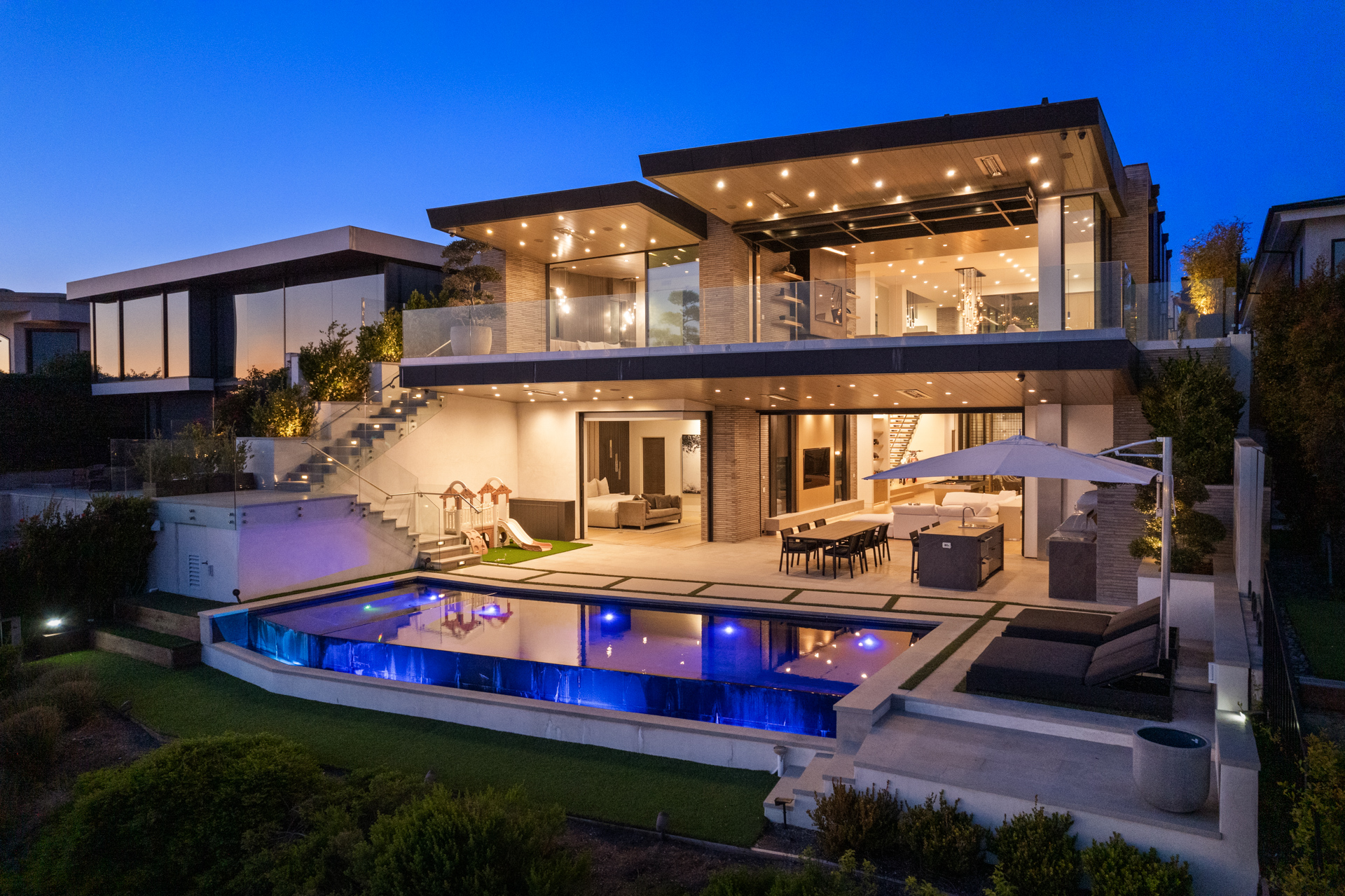 1201 Dolphin Ter Corona Del Mar, CA 92625 - The Altman Brothers